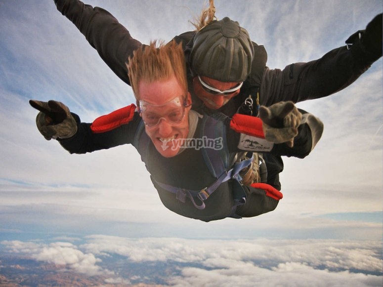 Saltar en paracaídas es de valientes