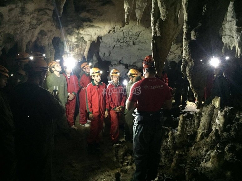 Espeleología en cueva de Pando, Ribadesella desde 23€ - Yumping.com