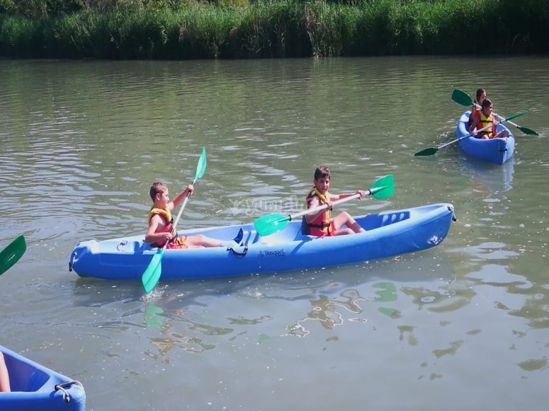 Alquiler de piraguas en Aranjuez 1 h. - Ofertas-aventura Yumping.com
