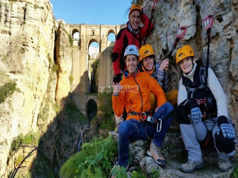 Vía Ferrata del Tajo de Ronda iniciación 2 horas desde 35€ | Yumping
