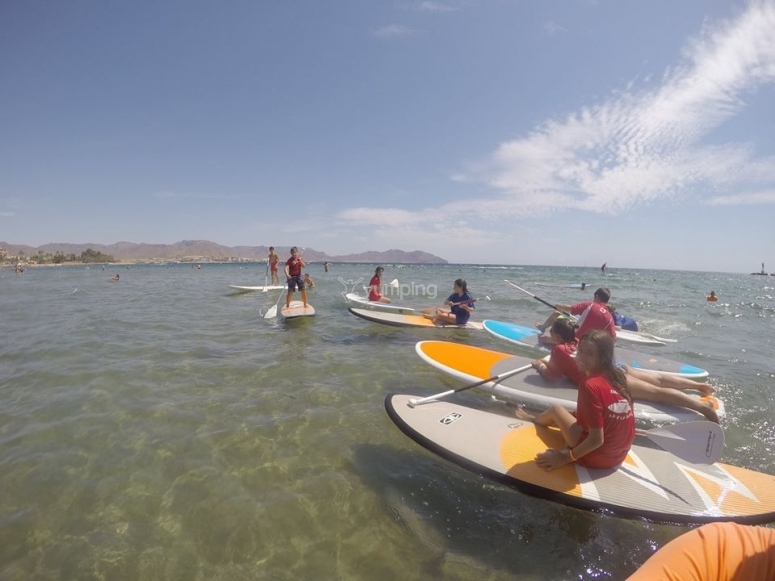 Excursión de paddle surf en Puerto Mazarrón 90 min desde 20€ - Yumping.com