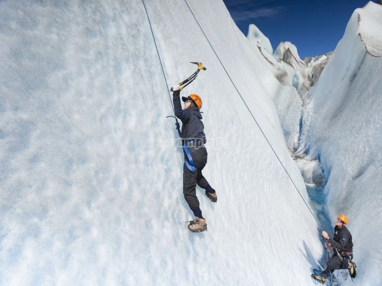 Curso de iniciación al alpinismo invernal desde 250€ - Yumping.com
