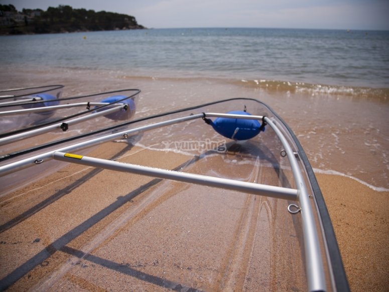 Excursión en canoa transparente en la Costa Brava desde 30€ - Yumping.com