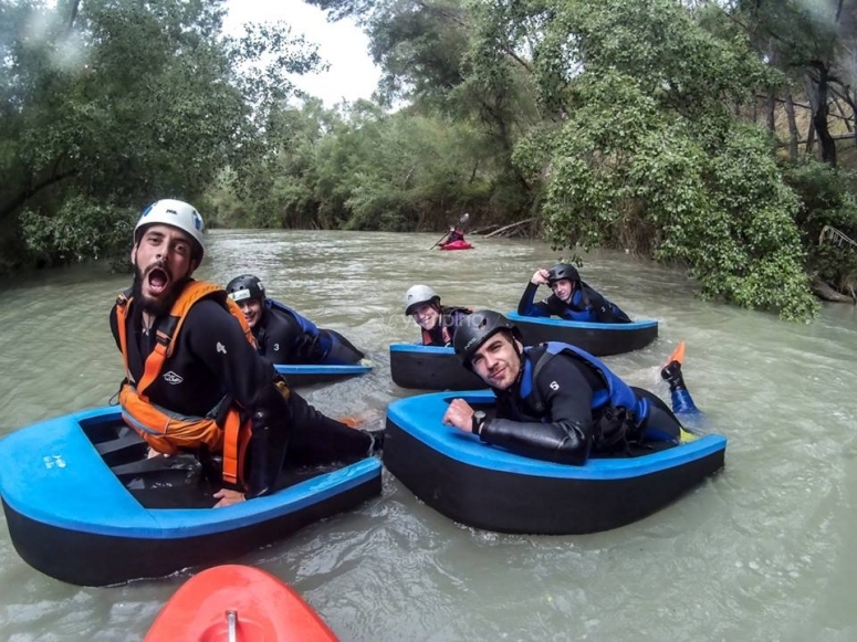 Ruta de hidrospeed por el río Genil en Benamejí 4h desde 40€ - Yumping.com