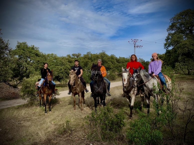 Ruta a caballo en Monte de El Pardo, 1 hora desde 25€ | Yumping