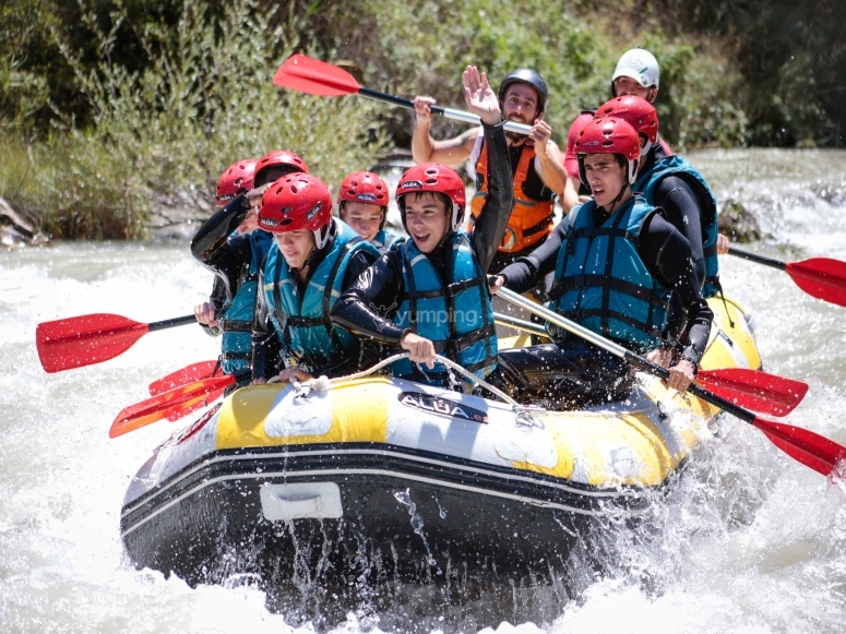Descenso en rafting del río Genil 4 horas desde 30€ - Yumping.com