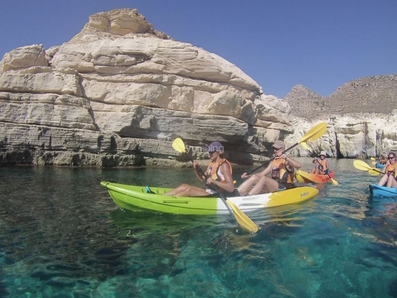 Paseo en kayak desde playa Las Negras y snorkel 3h desde 35€ - Yumping.com