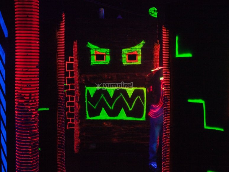 Laser King, precios y reservas 2024