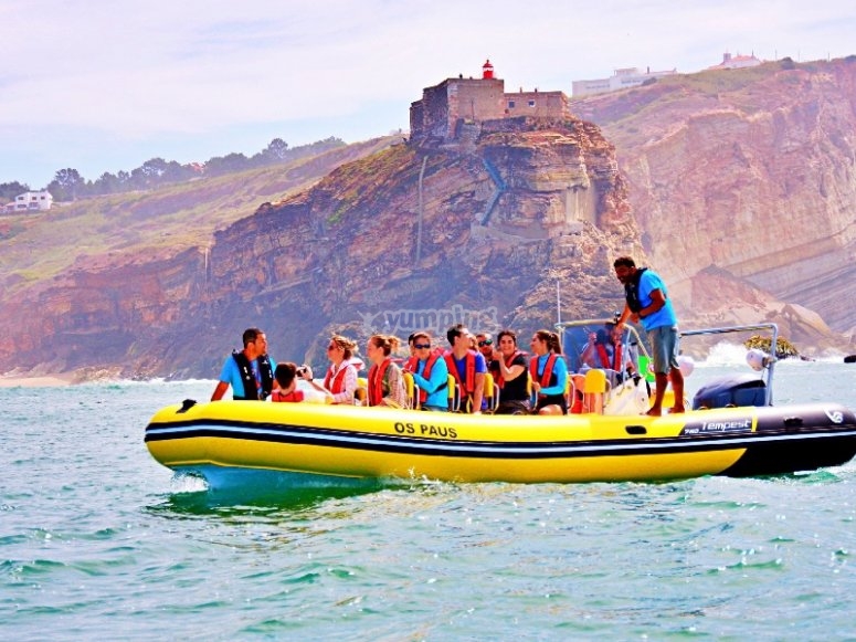 Paseo en barco a Cañón de Nazaré, 40 minutos desde 25€ - Yumping.com