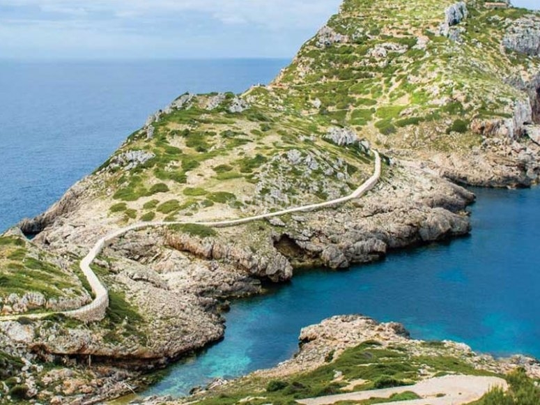 Paseo en barco a la Isla de Cabrera adultos, 1 día desde 65€ - Yumping.com