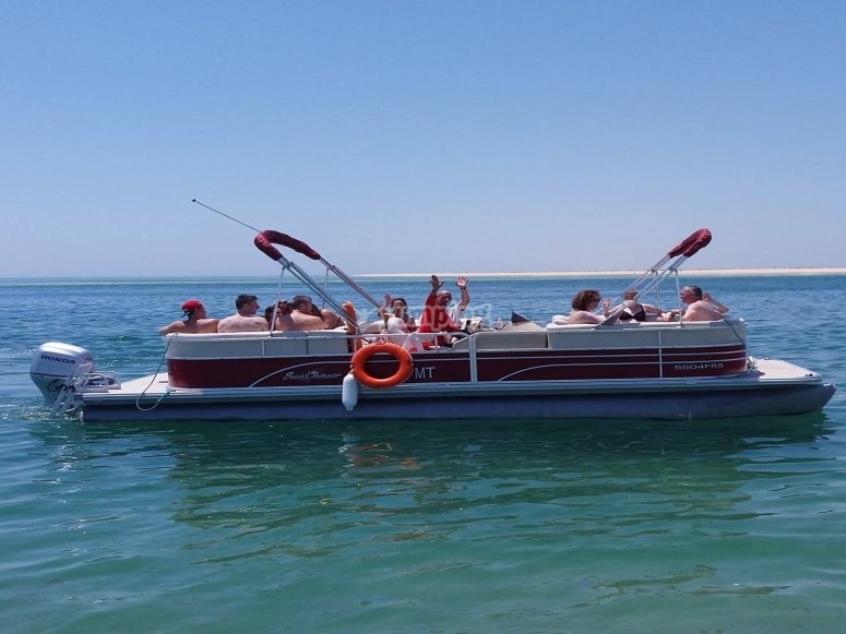 Paseo en barco privado por Ría Formosa, 3h y media desde 350€ | Yumping