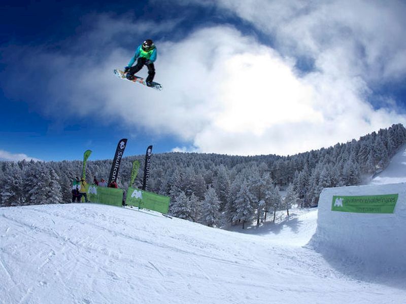 Cursos de snowboard en España, escuelas de snowboard en España
